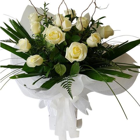 One Dozen White Roses | Free Flower Delivery Auckland